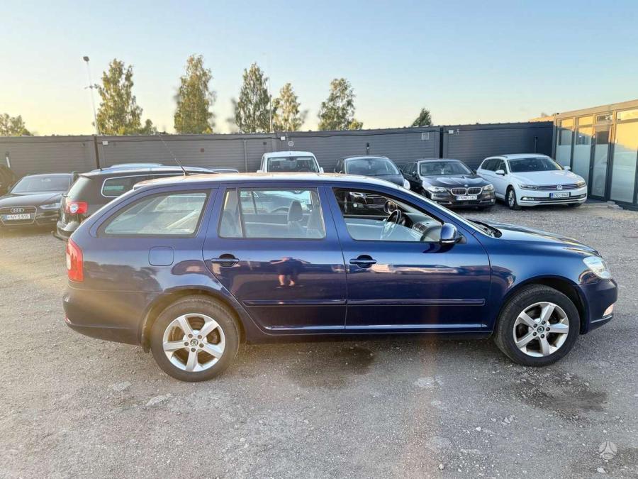 Zils Skoda Octavia 2010 Kauņa, ar dzinēja tilpumu 1.90 L un nobraukumu 271 tūkst. km par 2650 €, foto 7 vietnē AUTOMOTO.COM.LV