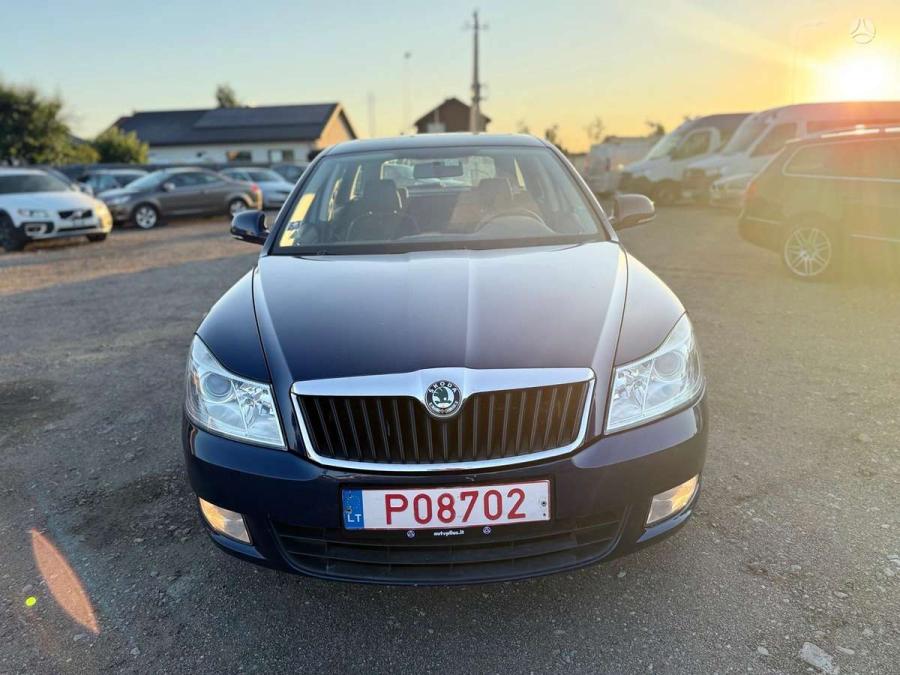 Zils Skoda Octavia 2010 Kauņa, ar dzinēja tilpumu 1.90 L un nobraukumu 271 tūkst. km par 2650 €, foto 9 vietnē AUTOMOTO.COM.LV