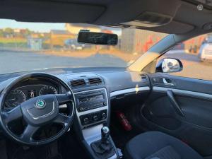 Zils Skoda Octavia 2010 Kauņa, ar dzinēja tilpumu 1.90 L un nobraukumu 271 tūkst. km par 2650 €, foto 14 vietnē AUTOMOTO.COM.LV