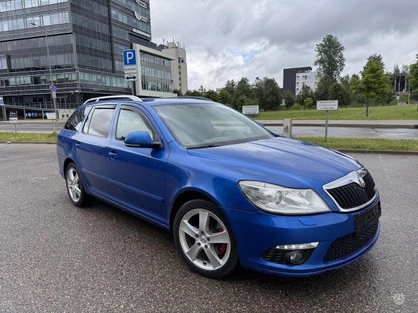Синий Шкода Октавия 2010 в Вильнюс, объемом двигателя 1.97 л и пробегом 319 тыс. км за 4750 €, фото 4 на AUTOMOTO.COM.LV