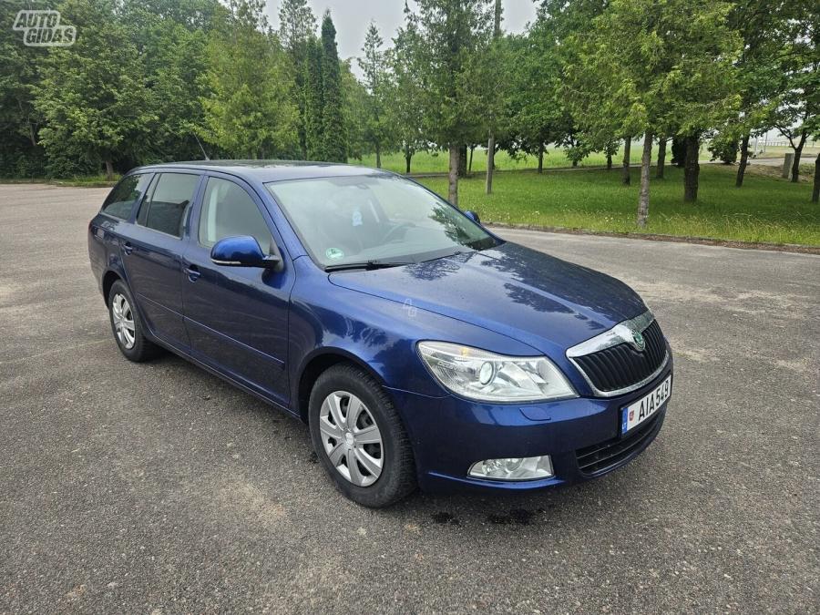 Синий Шкода Октавия 2010 в Шакяй, объемом двигателя 1.60 л и пробегом 265 тыс. км за 3600 €, фото 4 на AUTOMOTO.COM.LV
