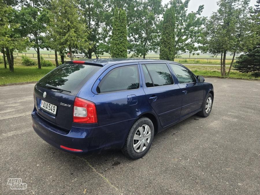 Синий Шкода Октавия 2010 в Шакяй, объемом двигателя 1.60 л и пробегом 265 тыс. км за 3600 €, фото 6 на AUTOMOTO.COM.LV