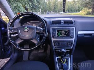 Zils Skoda Octavia 2010 Ogre, ar dzinēja tilpumu 2.00 L un nobraukumu 228 tūkst. km par 2790 €, foto 15 vietnē AUTOMOTO.COM.LV