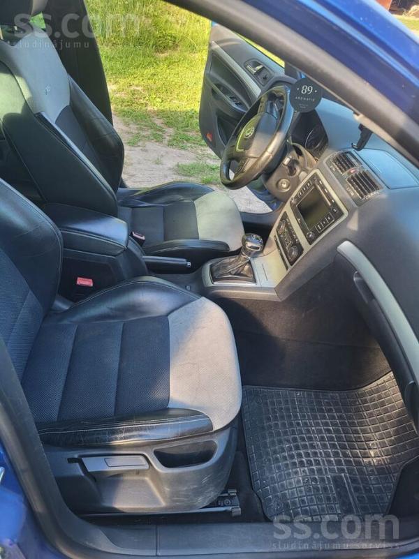 Zils Skoda Octavia 2010 Talsi, ar dzinēja tilpumu 2.00 L un nobraukumu 350 tūkst. km par 2500 €, foto 5 vietnē AUTOMOTO.COM.LV