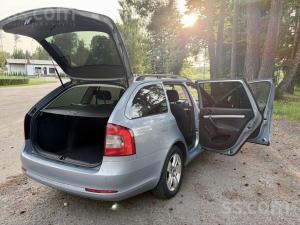 Zils Skoda Octavia 2010 Jēkabpils, ar dzinēja tilpumu 1.60 L un nobraukumu 306 tūkst. km par 1950 €, foto 4 vietnē AUTOMOTO.COM.LV