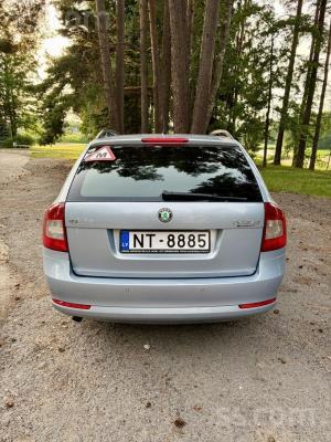 Zils Skoda Octavia 2010 Jēkabpils, ar dzinēja tilpumu 1.60 L un nobraukumu 306 tūkst. km par 1950 €, foto 9 vietnē AUTOMOTO.COM.LV