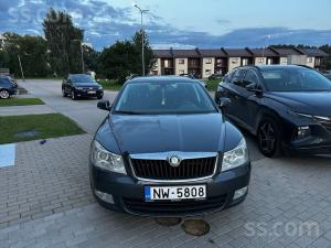 Blue Skoda Octavia 2010 in Riga, with an engine capacity of 1.60 L and mileage of 345 thousand km for 1000 €, photo  on AUTOMOTO.COM.LV