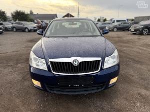 Blue Skoda Octavia 2010 in Kaunas, with an engine capacity of 1.90 L and mileage of 274 thousand km for 2499 €, photo 4 on AUTOMOTO.COM.LV
