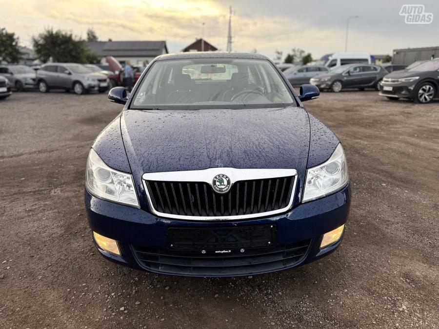 Blue Skoda Octavia 2010 in Kaunas, with an engine capacity of 1.90 L and mileage of 274 thousand km for 2499 €, photo 4 on AUTOMOTO.COM.LV