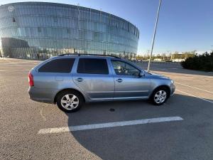 Синий Шкода Октавия 2010 в Шяуляй, объемом двигателя 1.60 л и пробегом 240 тыс. км за 3800 €, фото 10 на AUTOMOTO.COM.LV