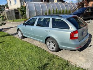 Blue Skoda Octavia 2010 in Valmiera, with an engine capacity of 1.60 L and mileage of 235 thousand km for 4700 €, photo 6 on AUTOMOTO.COM.LV