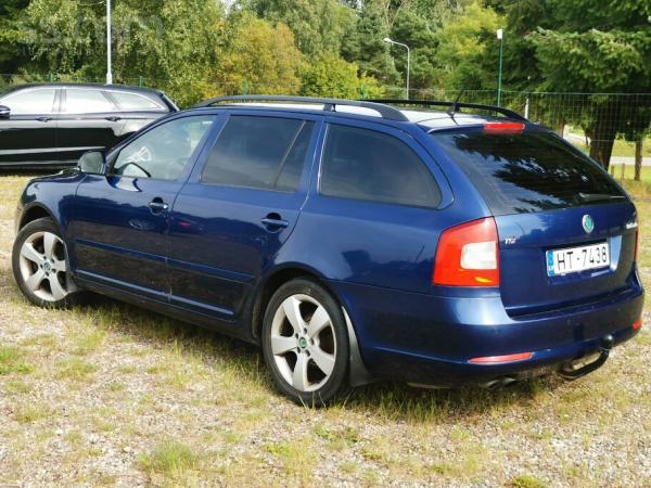 Zils Skoda Octavia 2011 Kuldīga, ar dzinēja tilpumu 1.80 L un nobraukumu 258 tūkst. km par 2200 €, foto 4 vietnē AUTOMOTO.COM.LV