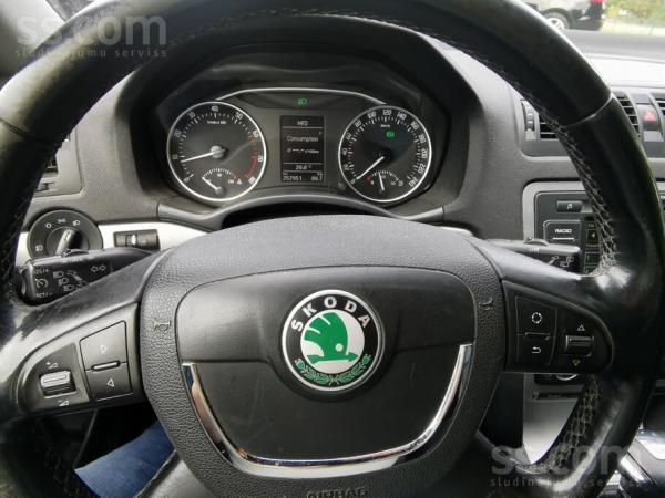 Zils Skoda Octavia 2011 Kuldīga, ar dzinēja tilpumu 1.80 L un nobraukumu 258 tūkst. km par 2200 €, foto 8 vietnē AUTOMOTO.COM.LV