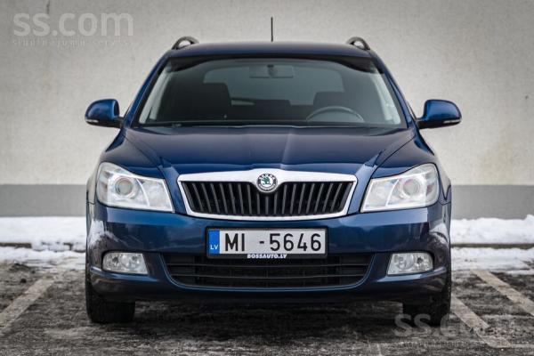 Blue Skoda Octavia 2011 in Riga, with an engine capacity of 1.60 L and mileage of 0 thousand km for 3450 €, photo 2 on AUTOMOTO.COM.LV