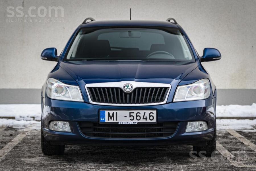 Blue Skoda Octavia 2011 in Riga, with an engine capacity of 1.60 L and mileage of 0 thousand km for 3450 €, photo 2 on AUTOMOTO.COM.LV