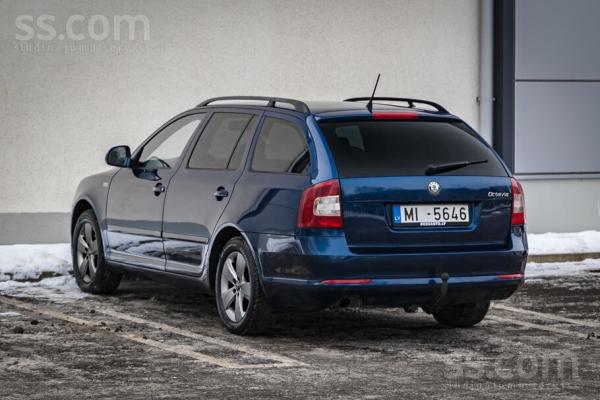 Blue Skoda Octavia 2011 in Riga, with an engine capacity of 1.60 L and mileage of 0 thousand km for 3450 €, photo 6 on AUTOMOTO.COM.LV