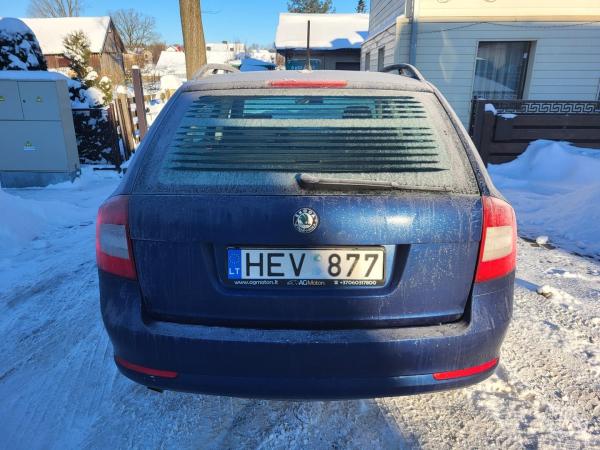 Zils Skoda Octavia 2011 Mažeikiai, ar dzinēja tilpumu 1.60 L un nobraukumu 372 tūkst. km par 1850 €, foto 6 vietnē AUTOMOTO.COM.LV
