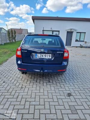 Blue Skoda Octavia 2011 in Kelme, with an engine capacity of 2.00 L and mileage of 246 thousand km for 3150 €, photo 9 on AUTOMOTO.COM.LV