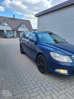 Blue Skoda Octavia 2011 in Kelme, with an engine capacity of 2.00 L and mileage of 246 thousand km for 3150 €, photo 22 on AUTOMOTO.COM.LV