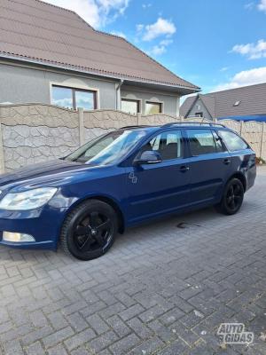 Blue Skoda Octavia 2011 in Kelme, with an engine capacity of 2.00 L and mileage of 246 thousand km for 3150 €, photo 30 on AUTOMOTO.COM.LV