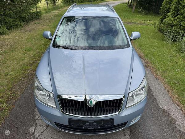 Zils Skoda Octavia 2011 Marijampole, ar dzinēja tilpumu 1.80 L un nobraukumu 197 tūkst. km par 2999 €, foto 2 vietnē AUTOMOTO.COM.LV