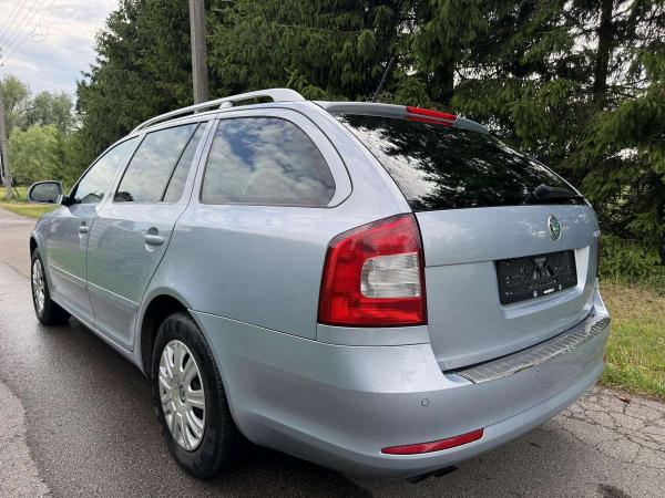 Zils Skoda Octavia 2011 Marijampole, ar dzinēja tilpumu 1.80 L un nobraukumu 197 tūkst. km par 2999 €, foto 5 vietnē AUTOMOTO.COM.LV