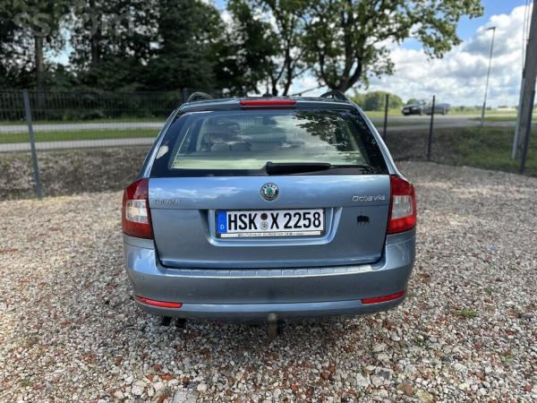 Zils Skoda Octavia 2011 Cēsis, ar dzinēja tilpumu 1.60 L un nobraukumu 0 tūkst. km par 6900 €, foto 6 vietnē AUTOMOTO.COM.LV