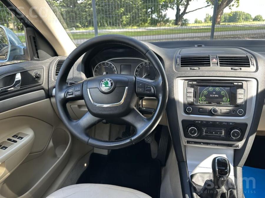 Zils Skoda Octavia 2011 Cēsis, ar dzinēja tilpumu 1.60 L un nobraukumu 0 tūkst. km par 6900 €, foto 10 vietnē AUTOMOTO.COM.LV