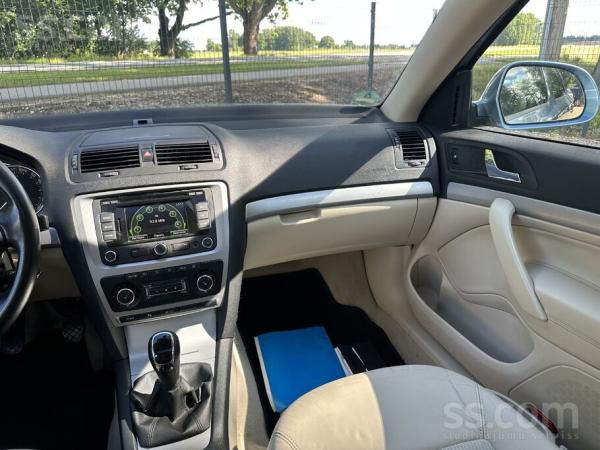 Zils Skoda Octavia 2011 Cēsis, ar dzinēja tilpumu 1.60 L un nobraukumu 0 tūkst. km par 6900 €, foto 10 vietnē AUTOMOTO.COM.LV