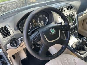 Zils Skoda Octavia 2011 Cēsis, ar dzinēja tilpumu 1.60 L un nobraukumu 0 tūkst. km par 6900 €, foto 17 vietnē AUTOMOTO.COM.LV