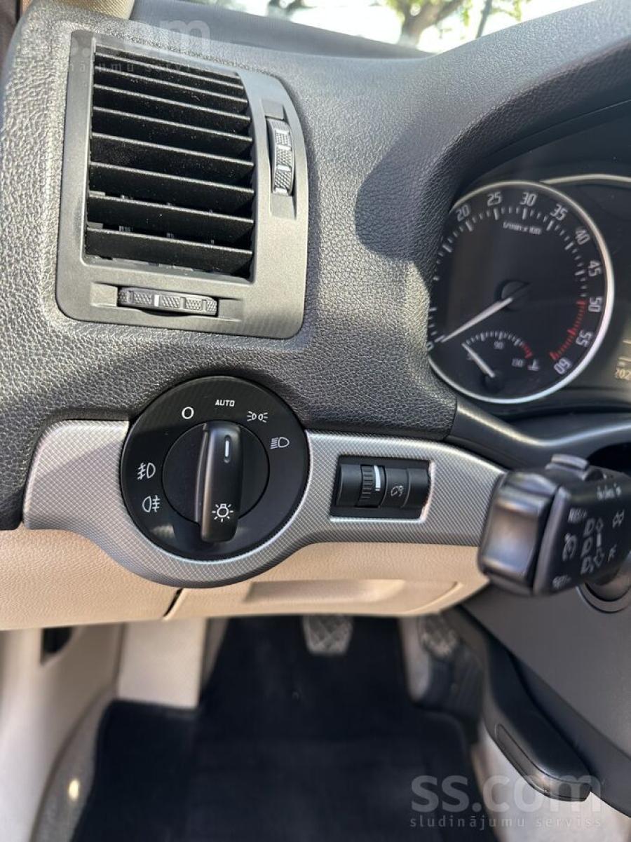 Zils Skoda Octavia 2011 Cēsis, ar dzinēja tilpumu 1.60 L un nobraukumu 0 tūkst. km par 6900 €, foto 18 vietnē AUTOMOTO.COM.LV
