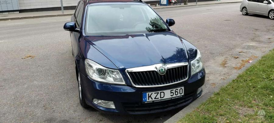 Zils Skoda Octavia 2012 Šauļi, ar dzinēja tilpumu 1.39 L un nobraukumu 202 tūkst. km par 3000 €, foto 3 vietnē AUTOMOTO.COM.LV