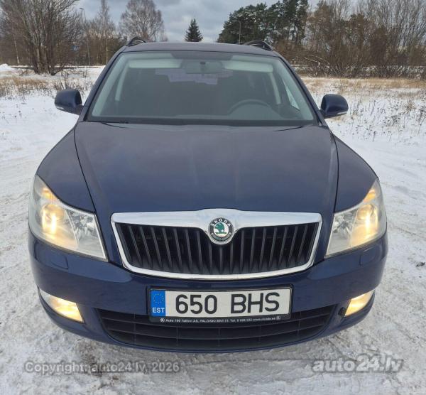 Blue Skoda Octavia 2012 in Tallinn, with an engine capacity of 2.00 L and mileage of 208 thousand km for 4990 €, photo 3 on AUTOMOTO.COM.LV
