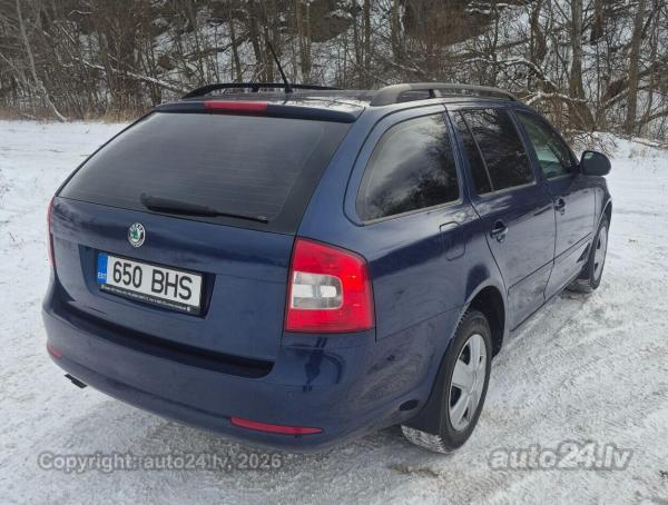 Blue Skoda Octavia 2012 in Tallinn, with an engine capacity of 2.00 L and mileage of 208 thousand km for 4990 €, photo 4 on AUTOMOTO.COM.LV