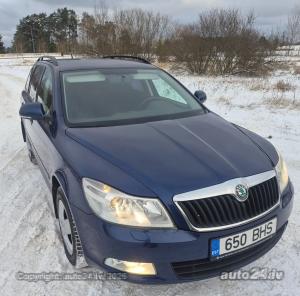 Zils Skoda Octavia 2012 Tallina, ar dzinēja tilpumu 2.00 L un nobraukumu 208 tūkst. km par 4990 €, foto 2 vietnē AUTOMOTO.COM.LV