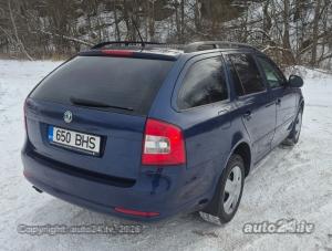 Zils Skoda Octavia 2012 Tallina, ar dzinēja tilpumu 2.00 L un nobraukumu 208 tūkst. km par 4990 €, foto 6 vietnē AUTOMOTO.COM.LV
