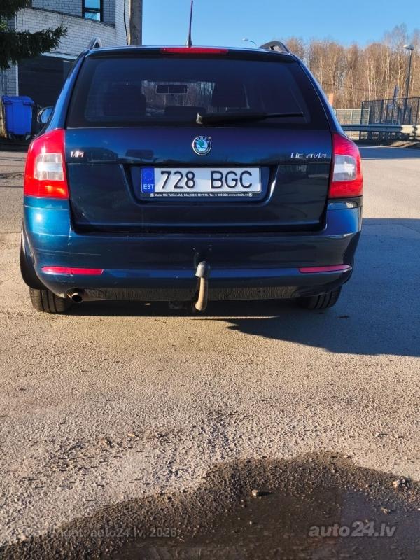 Blue Skoda Octavia 2012 in Tallinn, with an engine capacity of 1.60 L and mileage of 199 thousand km for 2800 €, photo 2 on AUTOMOTO.COM.LV