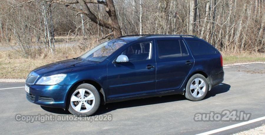Blue Skoda Octavia 2012 in Rapla, with an engine capacity of 1.60 L and mileage of 199 thousand km for 2990 €, photo 2 on AUTOMOTO.COM.LV