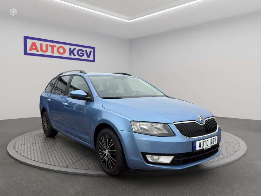 Blue Skoda Octavia 2013 in Kaunas, with an engine capacity of 2.00 L and mileage of 333 thousand km for 5999 €, photo 7 on AUTOMOTO.COM.LV