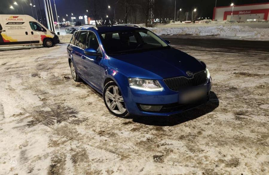 Blue Skoda Octavia 2013 in Panevezys, with an engine capacity of 1.60 L and mileage of 398 thousand km for 4950 €, photo 2 on AUTOMOTO.COM.LV