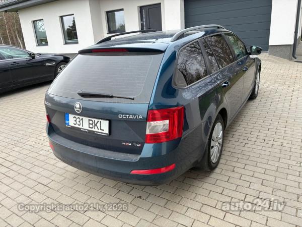 Zils Skoda Octavia 2013 Pērnava, ar dzinēja tilpumu 2.00 L un nobraukumu 187 tūkst. km par 5400 €, foto 4 vietnē AUTOMOTO.COM.LV