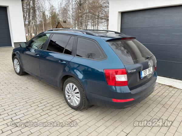 Zils Skoda Octavia 2013 Pērnava, ar dzinēja tilpumu 2.00 L un nobraukumu 187 tūkst. km par 5400 €, foto 5 vietnē AUTOMOTO.COM.LV
