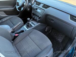 Blue Skoda Octavia 2013 in Parnu, with an engine capacity of 2.00 L and mileage of 188 thousand km for 5650 €, photo 4 on AUTOMOTO.COM.LV