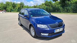 Blue Skoda Octavia 2013 in Klaipeda, with an engine capacity of 2.00 L and mileage of 300 thousand km for 5930 €, photo 3 on AUTOMOTO.COM.LV