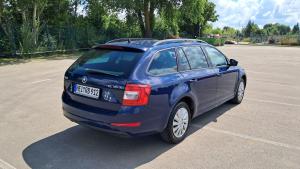 Blue Skoda Octavia 2013 in Klaipeda, with an engine capacity of 2.00 L and mileage of 300 thousand km for 5930 €, photo 5 on AUTOMOTO.COM.LV