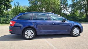 Blue Skoda Octavia 2013 in Klaipeda, with an engine capacity of 2.00 L and mileage of 300 thousand km for 5930 €, photo 6 on AUTOMOTO.COM.LV