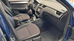 Blue Skoda Octavia 2013 in Klaipeda, with an engine capacity of 2.00 L and mileage of 300 thousand km for 5930 €, photo 15 on AUTOMOTO.COM.LV