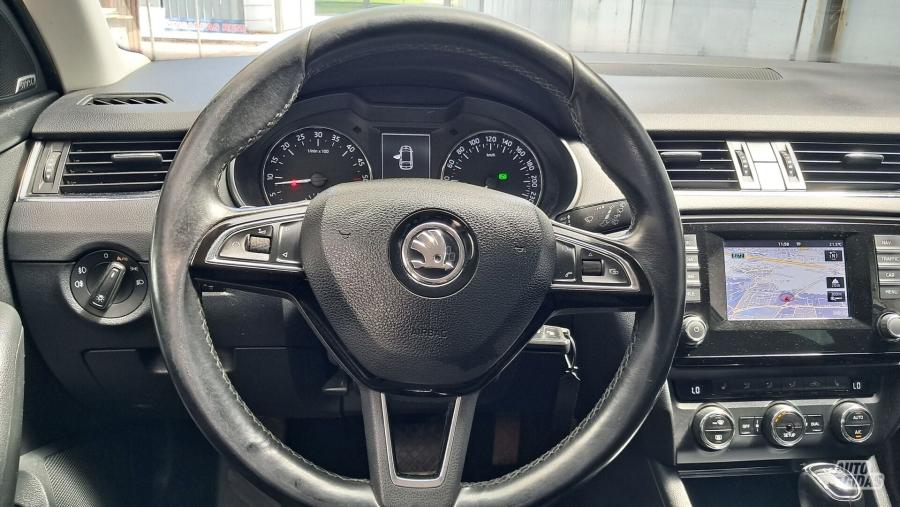 Blue Skoda Octavia 2013 in Klaipeda, with an engine capacity of 2.00 L and mileage of 300 thousand km for 5930 €, photo 21 on AUTOMOTO.COM.LV