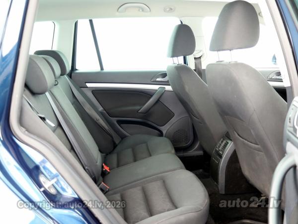 Blue Skoda Octavia 2013 in Tallinn, with an engine capacity of 1.20 L and mileage of 159 thousand km for 3499 €, photo 8 on AUTOMOTO.COM.LV