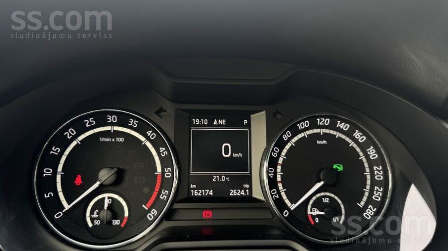 Zils Skoda Octavia 2014 Bauska, ar dzinēja tilpumu 2.00 L un nobraukumu 166 tūkst. km par 11000 €, foto 6 vietnē AUTOMOTO.COM.LV